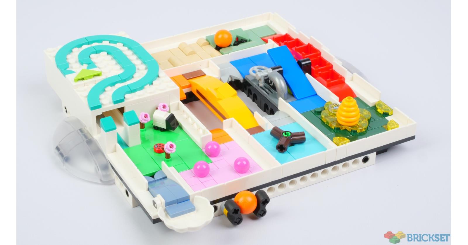 LEGO Promotional 40596 Magic Maze review | Brickset
