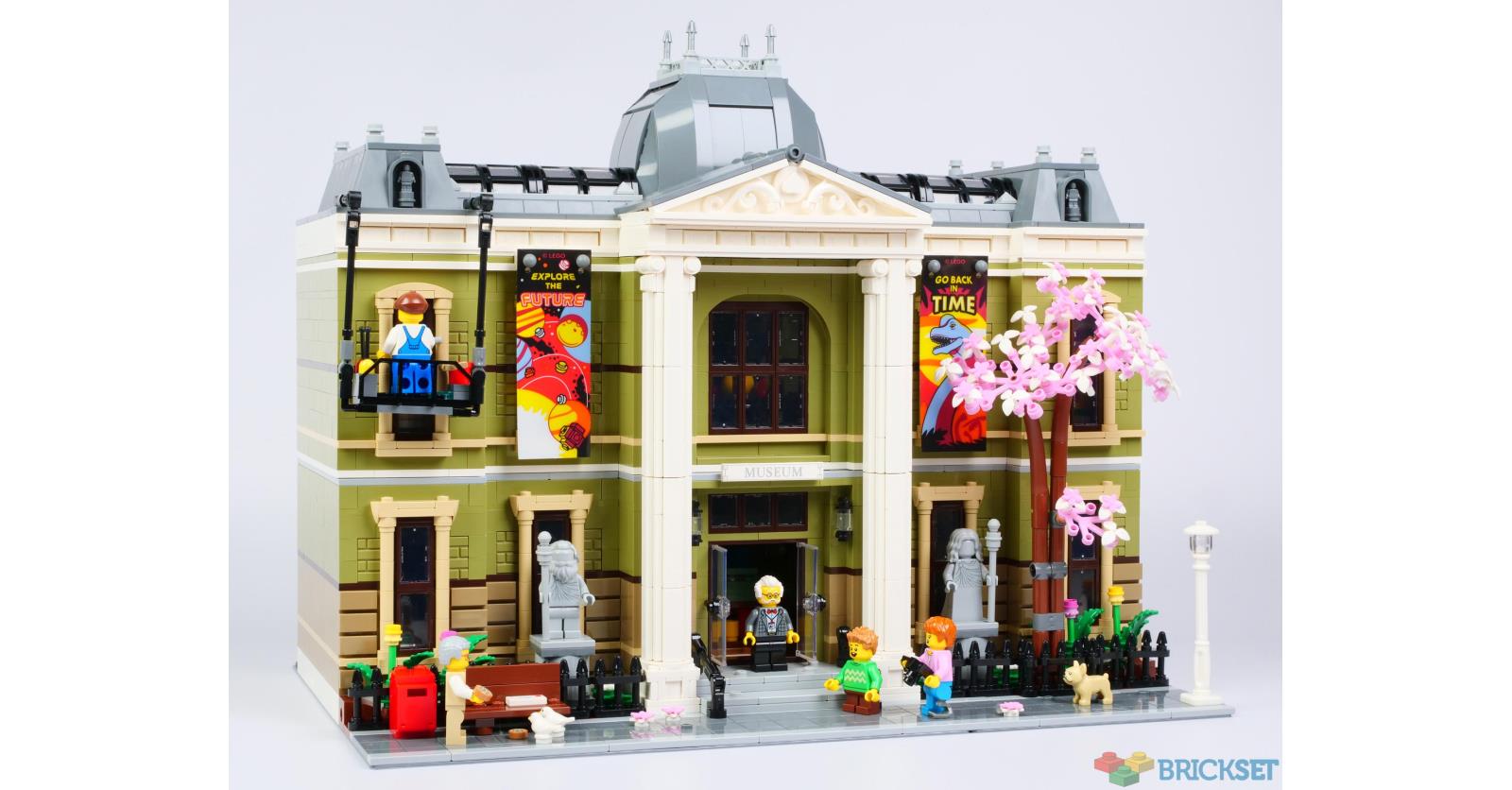 LEGO Icons 10326 Natural History Museum review | Brickset