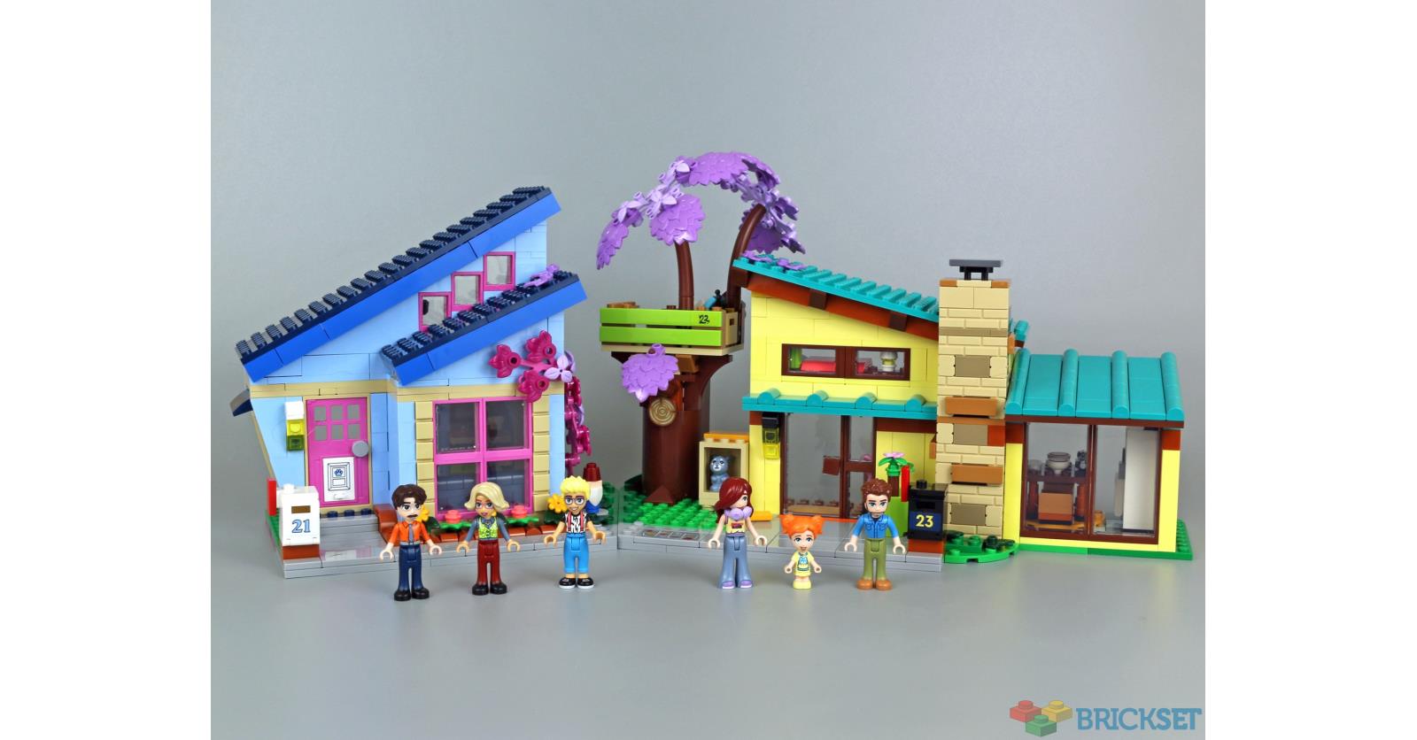 LEGO Friends 42620 Olly and Paisley's Family Houses review | Brickset