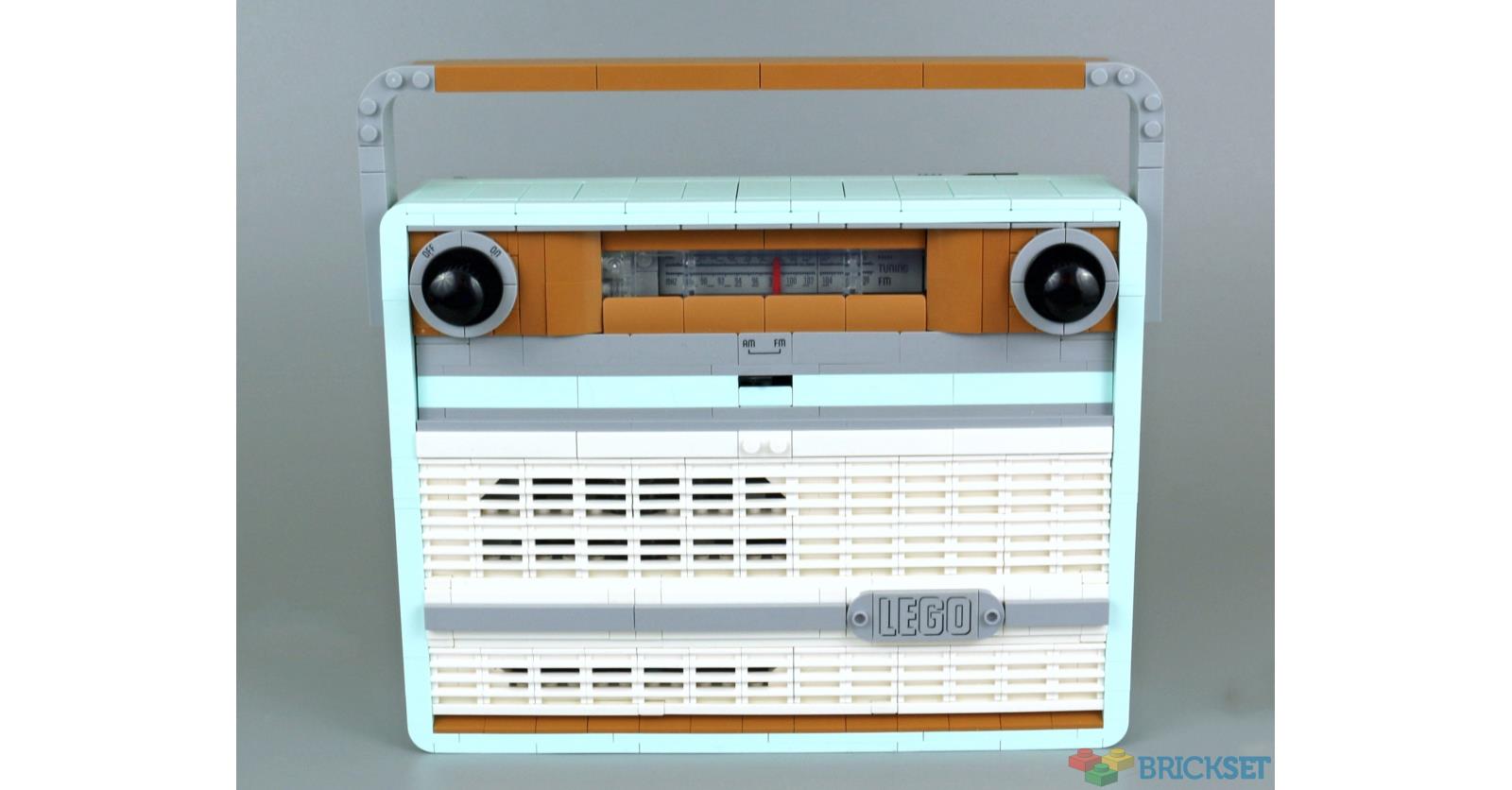 LEGO Icons 10334 Retro Radio review | Brickset