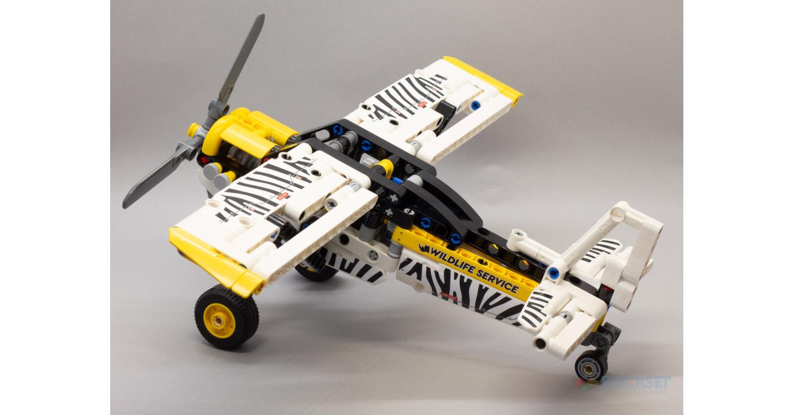 LEGO Technic 42198 Bush Plane review | Brickset
