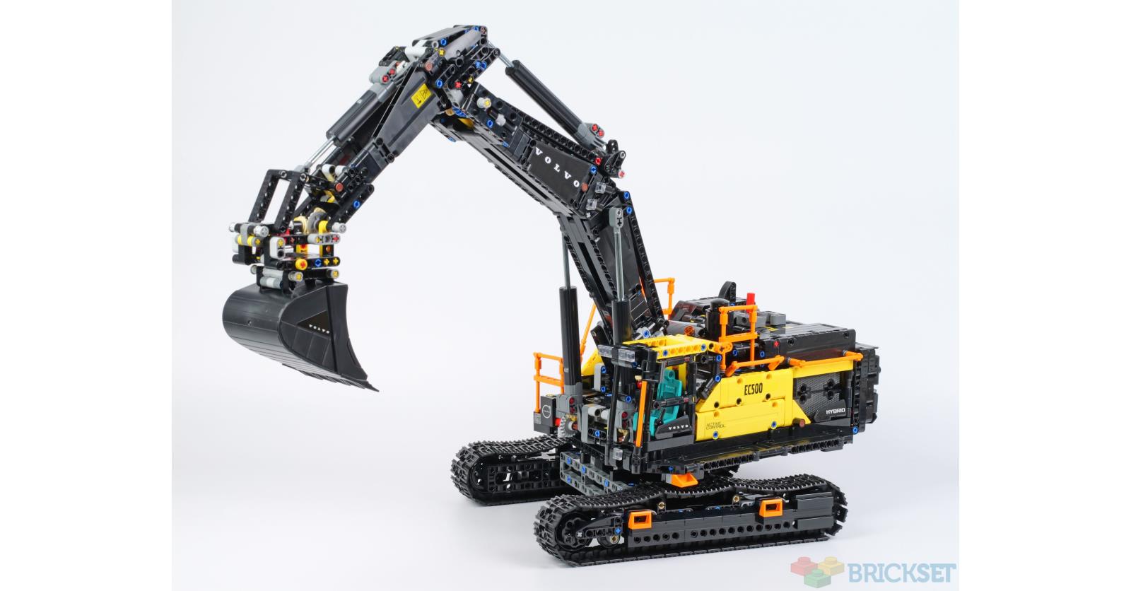 LEGO Technic 42215 Volvo EC500 Hybrid review | Brickset