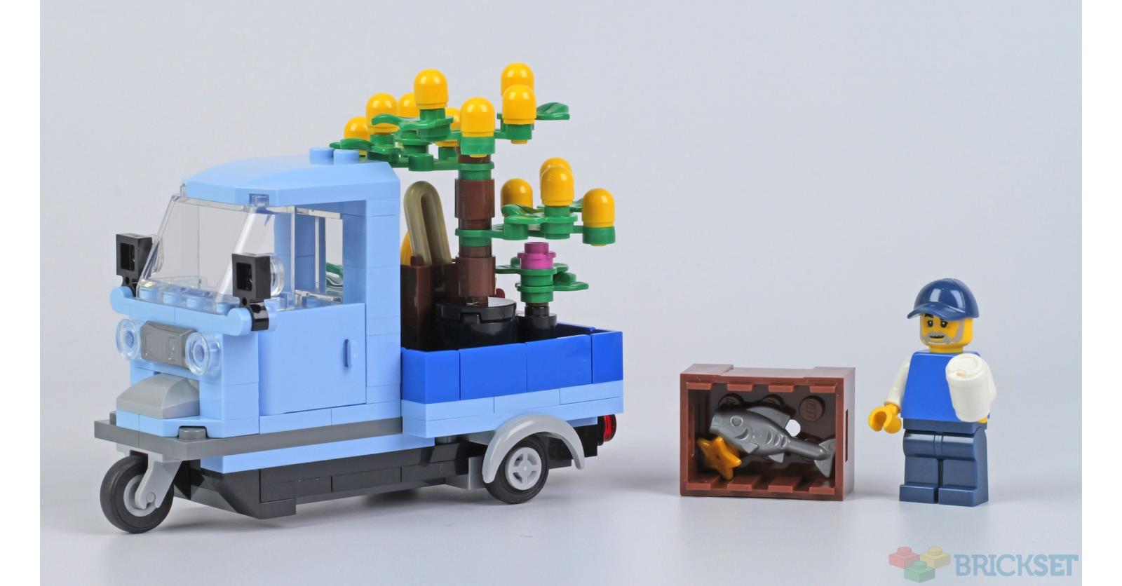 Quick look: 5009422 Italian Market Van | Brickset