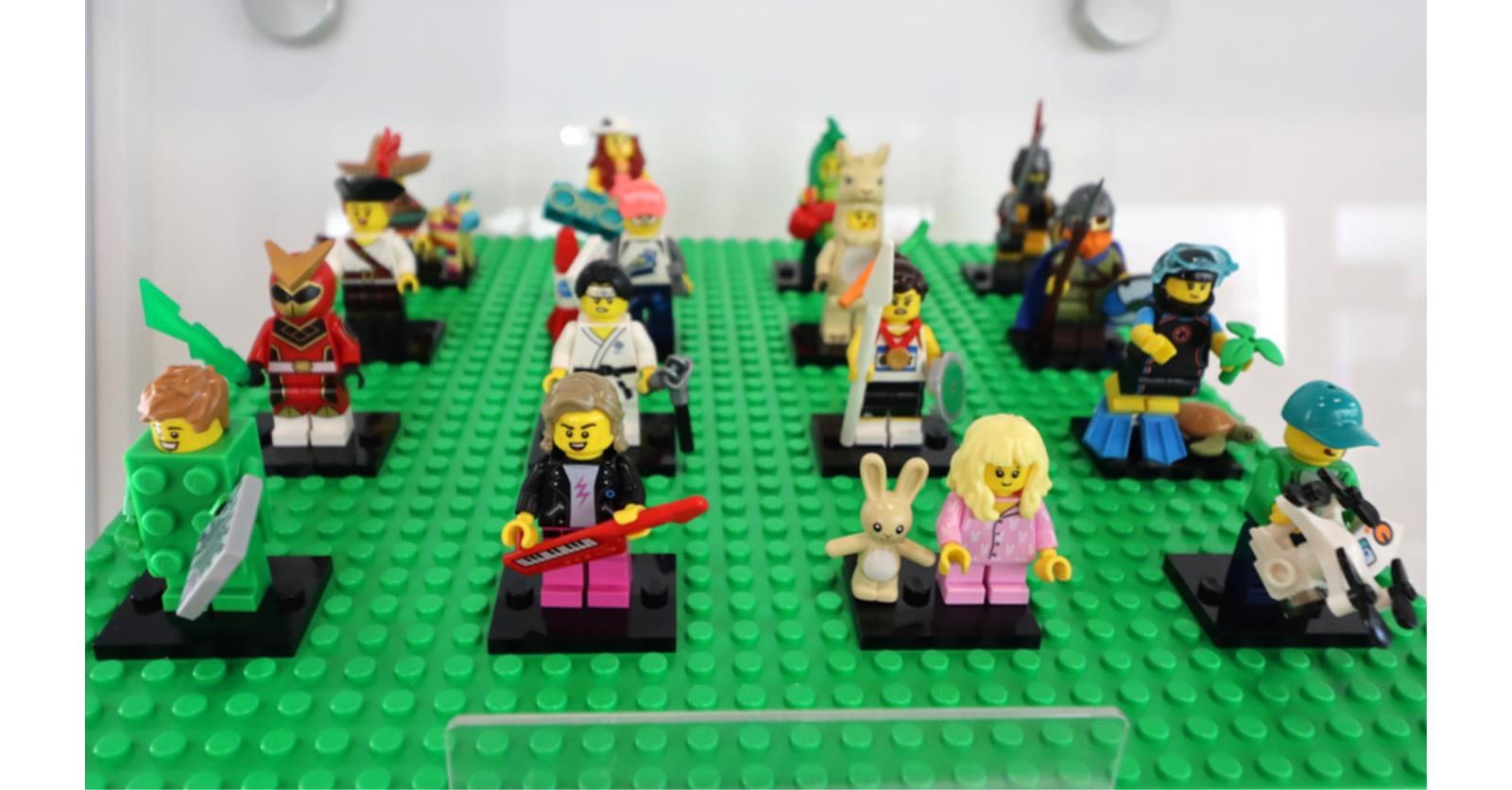 Collectable Minifigures Series 20 revealed! | Brickset