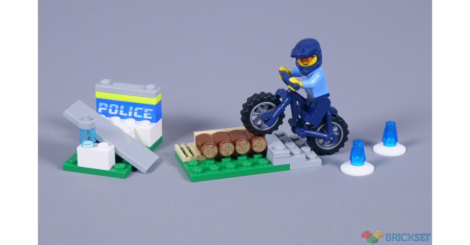 LEGO City 30638 Police Bike Training review | Brickset
