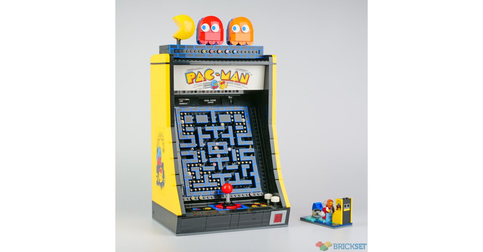 LEGO Icons 10323 PAC-MAN Arcade review | Brickset