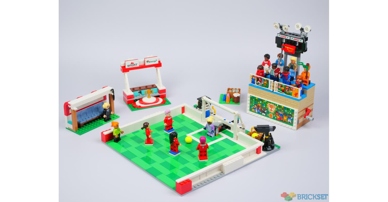 LEGO Miscellaneous 40634 Icons of Play review | Brickset